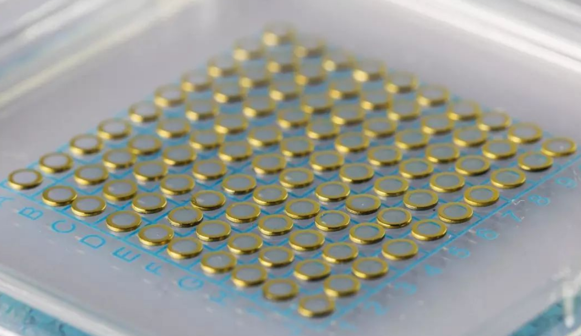 Sapphire window with ITO - Sinoptix | Optical components